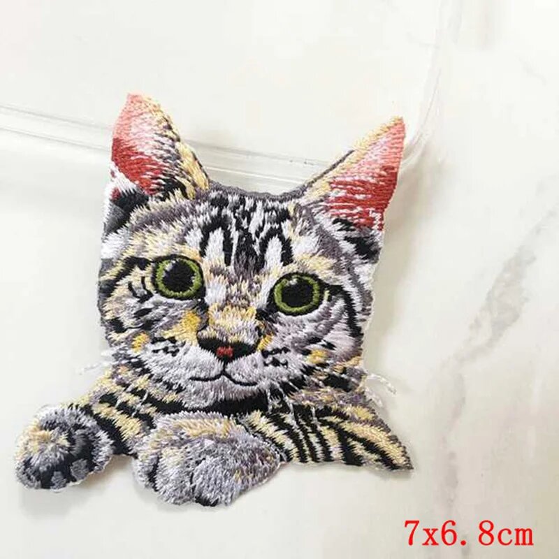 Вышитая нашивка кота, 7x6.8 см, Цвет: PE1682CT