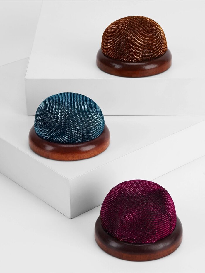 Игольница «Круг», на деревянной подложке, d=7 см, микс