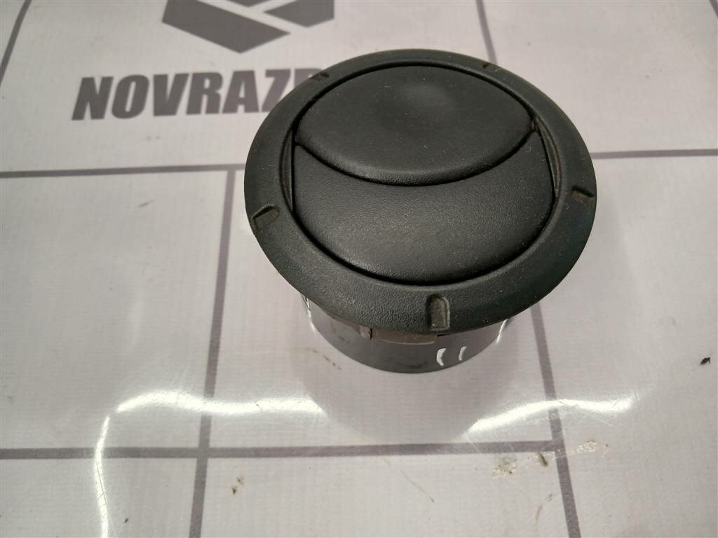 Дефлектор воздушный Renault Logan 2005-2014