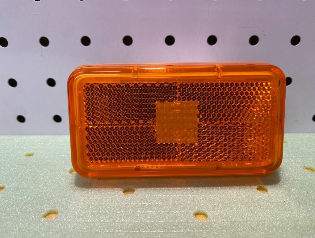 Фонарь габаритный боковой Scania Скания Volvo FH12 FH16
