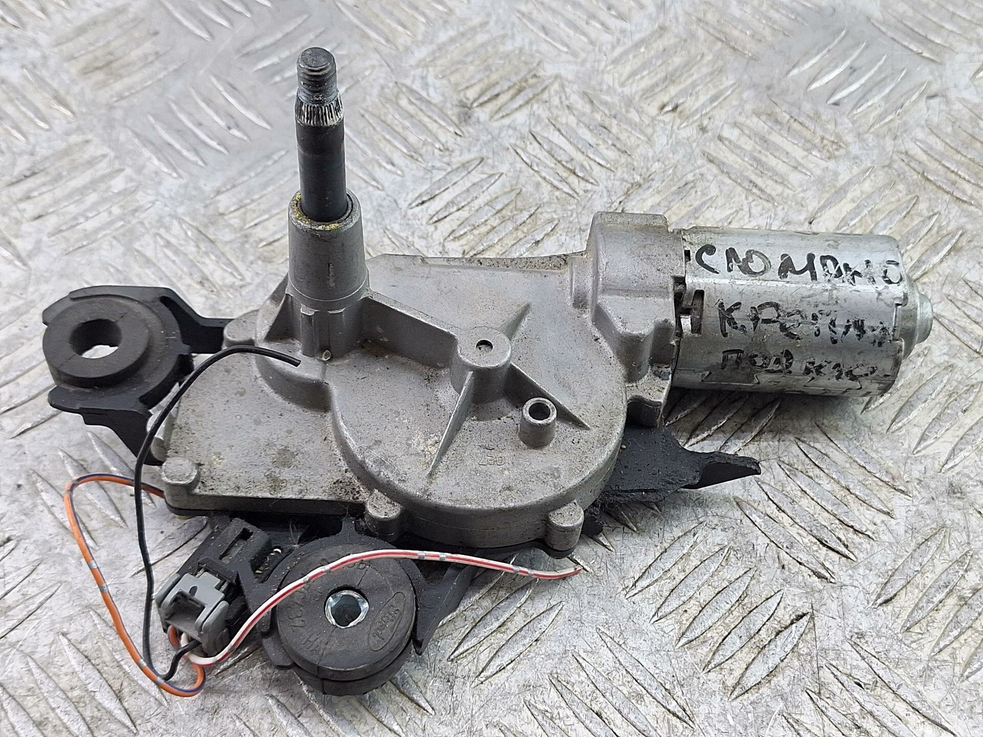 Моторчик заднего стеклоочистителя (дворника) Mazda 3 2005 BP4K-67450