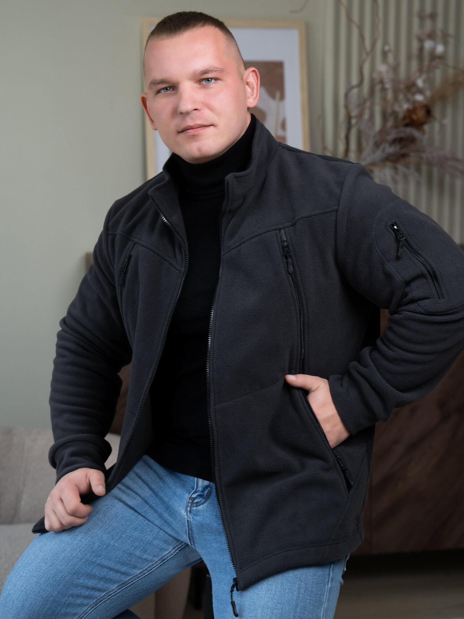 Толстовка спортивная