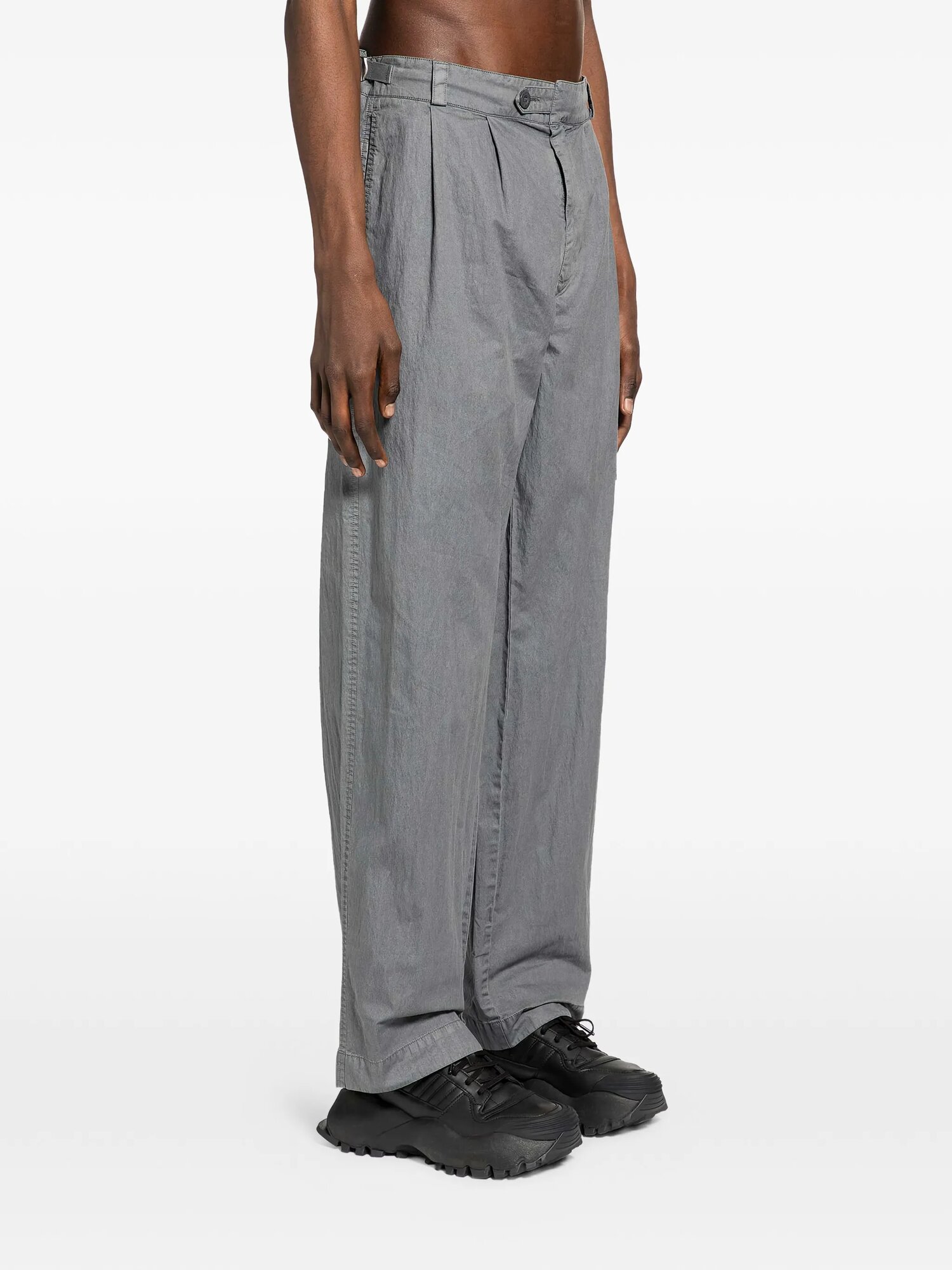 Брюки C.P. COMPANY Pleated cargo trousers, размер 52 EU, серый — фото 1