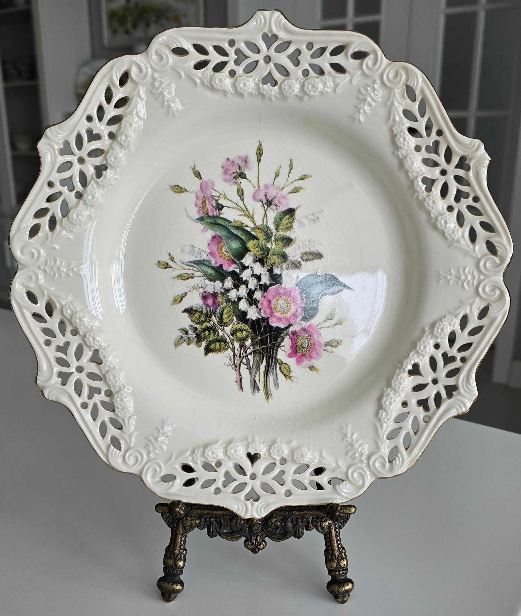 Старинная тарелка