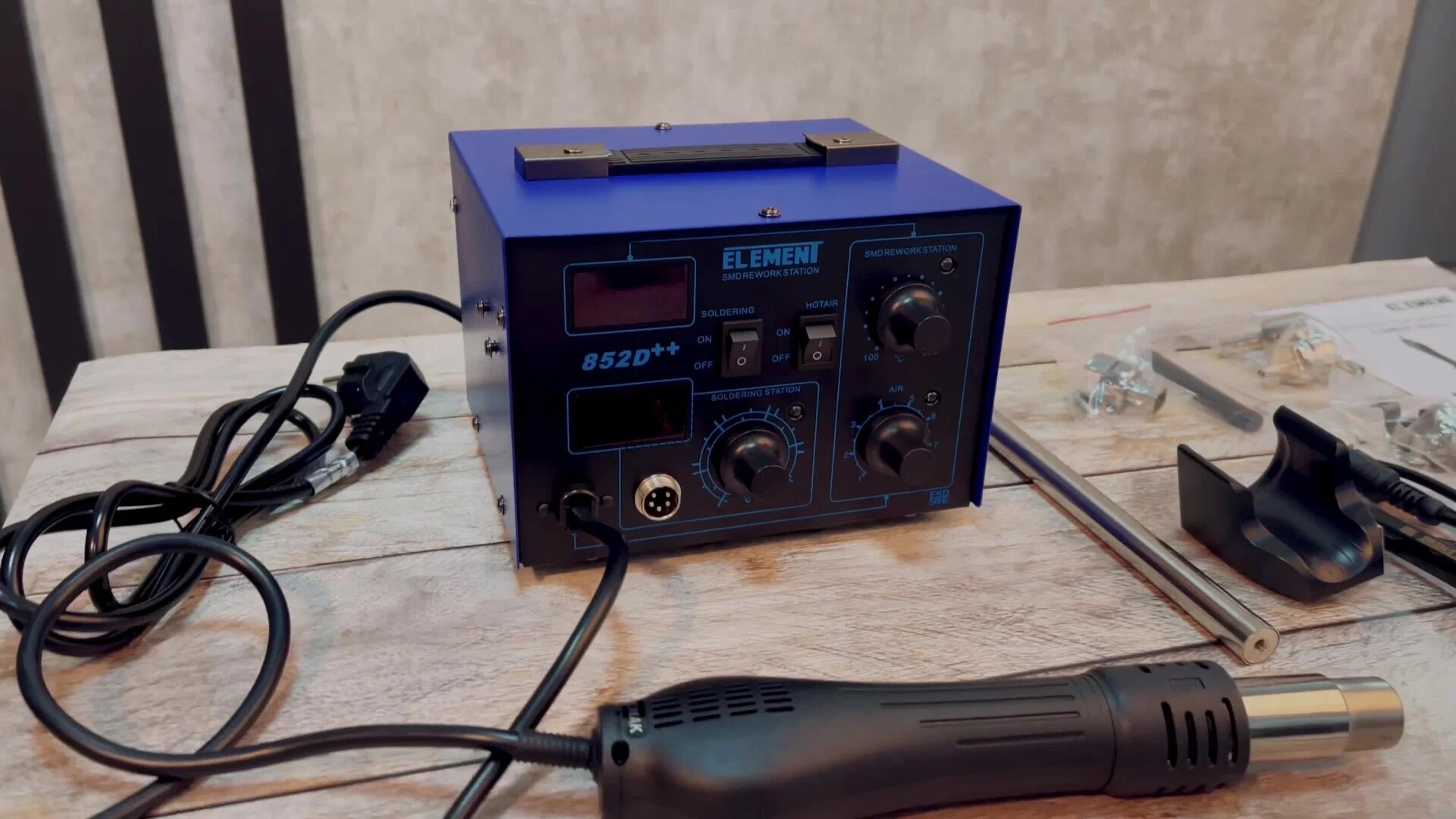 ELEMENT Паяльная станция с держателем фена 852D++ 16553, керамическая