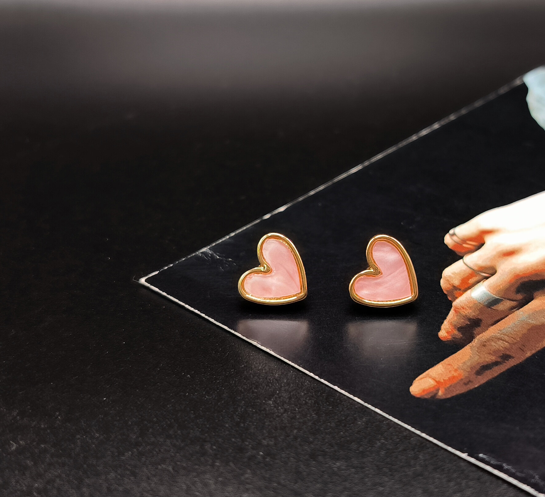 Серьги пусеты, акрил