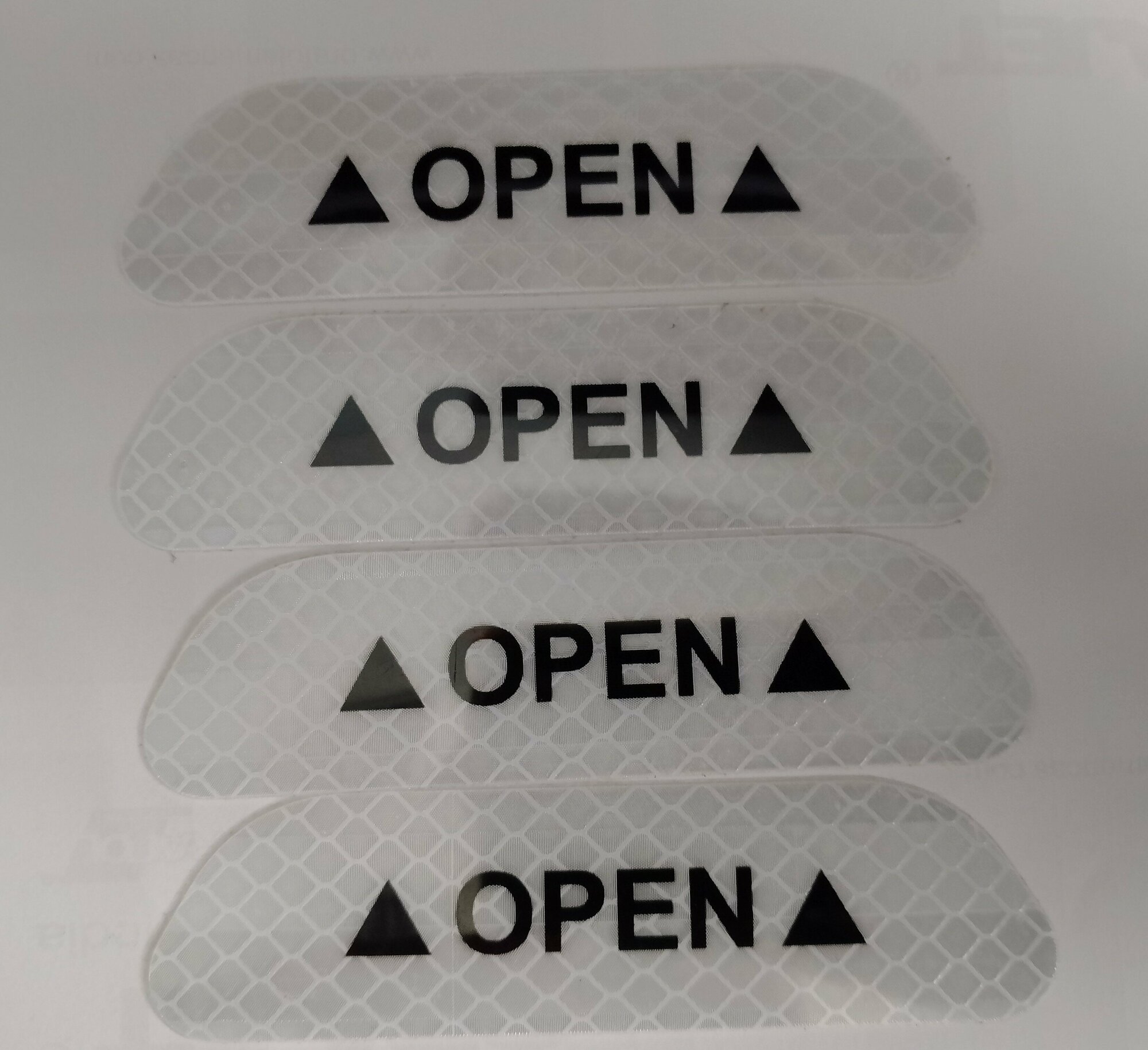 Наклейки для дверей автомобиля светящиеся