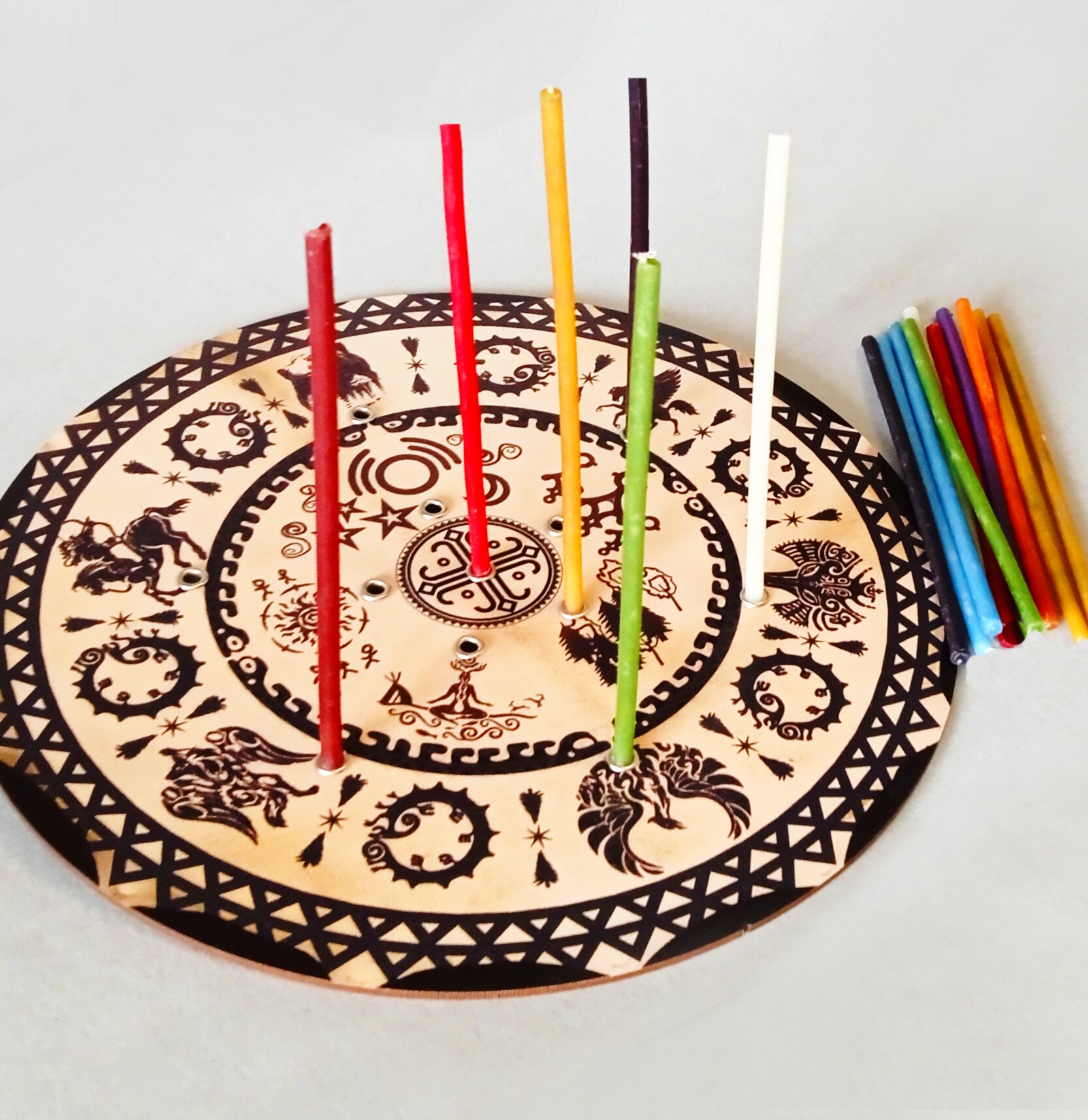 Алтарь Шамана Магический круглый 27 см со свечами