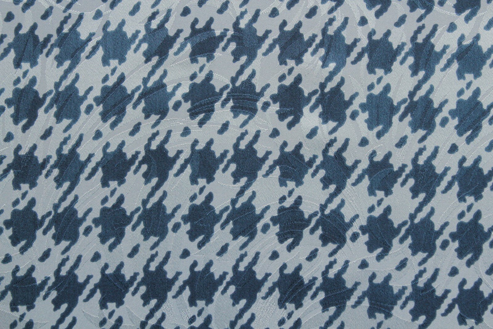 Ткань Шелк жаккард сине-голубая гусиная лапка, ш138см, 0,5 м