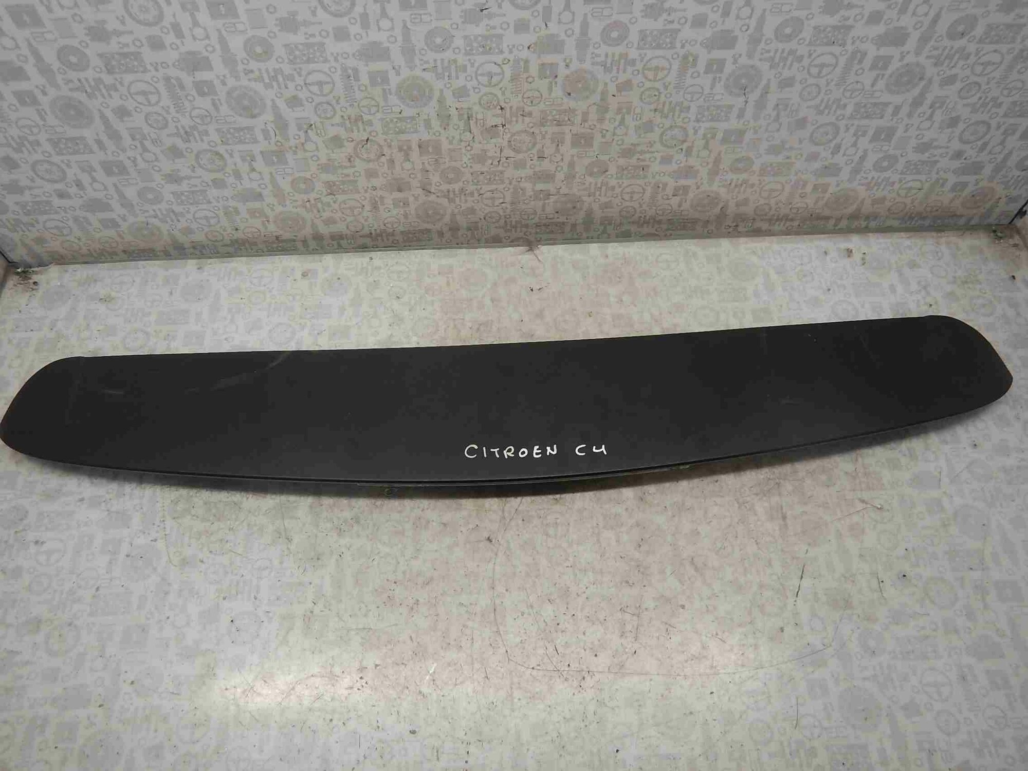 Спойлер Citroen C4 1 8742Q8 арт. 1037924