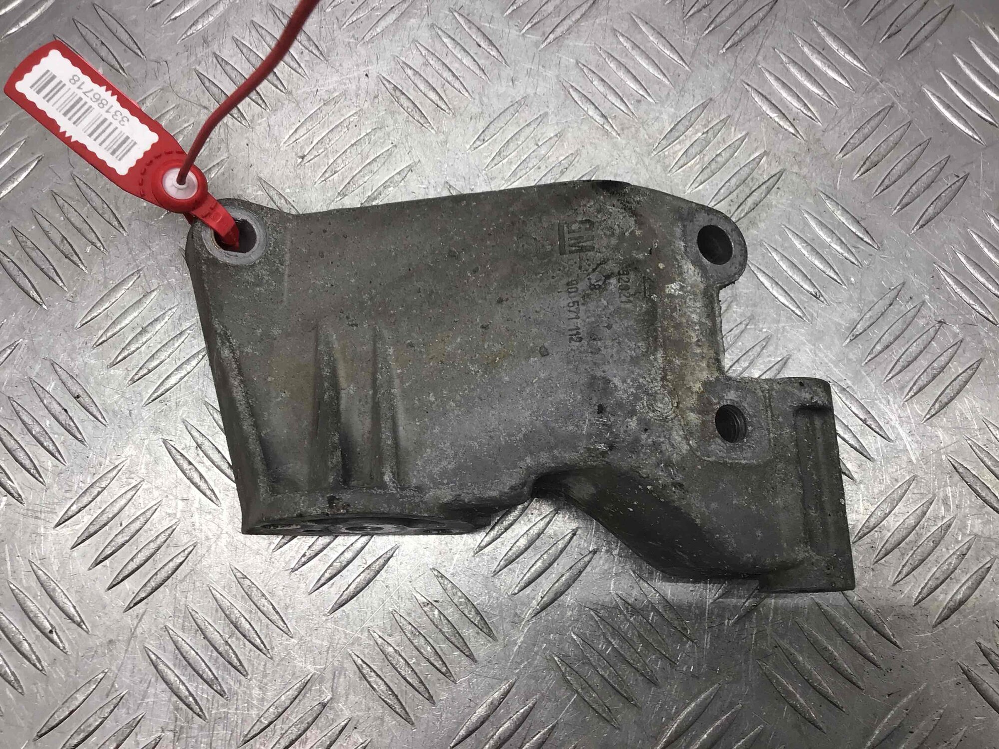 Б/У Кронштейн генератора Opel Astra Astra F 1991 - 2002 2000 г.