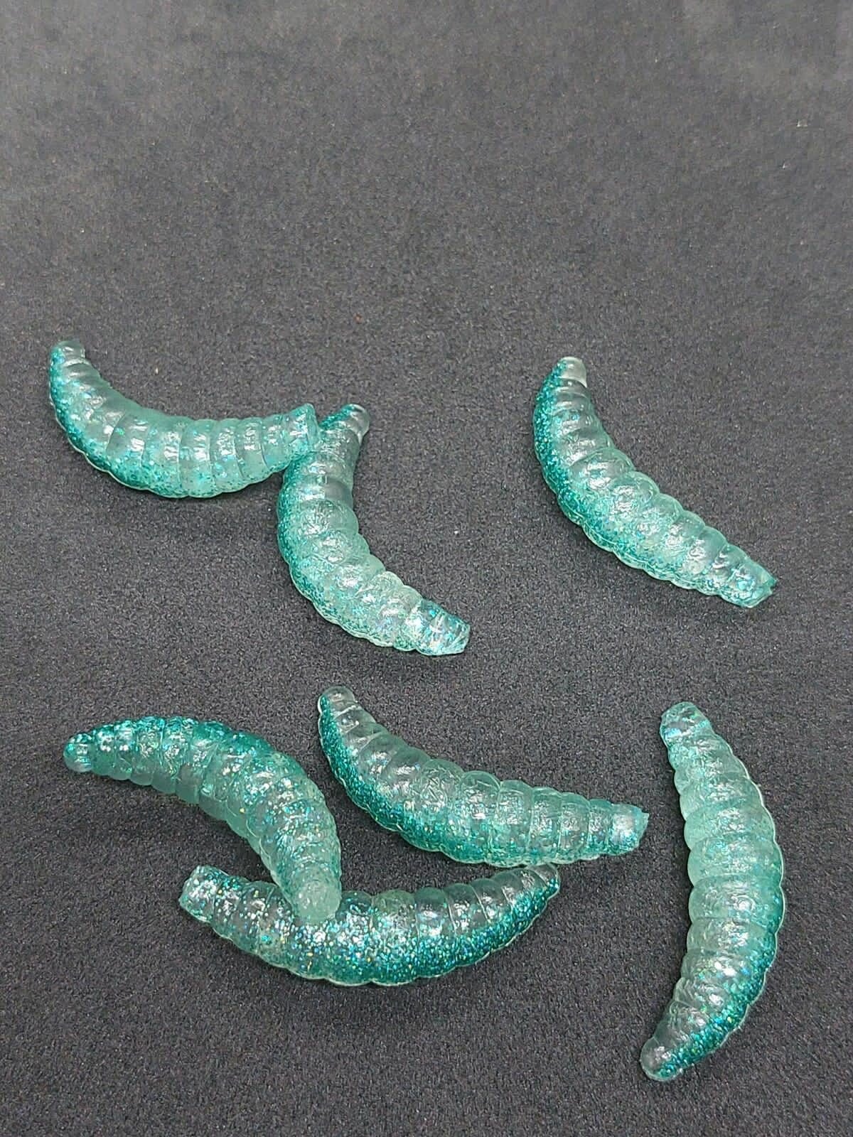 Форелевая силиконовая приманка Maggot 1.6. 38 мм. Бирюза