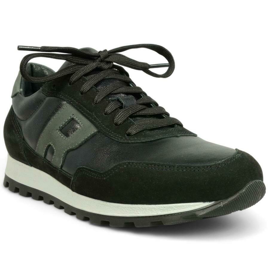 Кроссовки повседневные