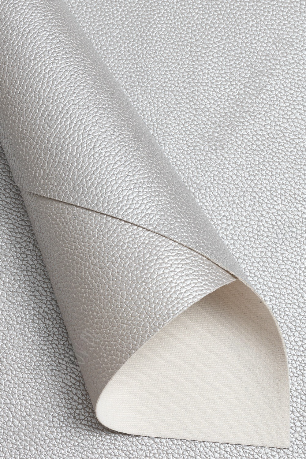 Кожзам зернистый матовый А4 (3 листа)