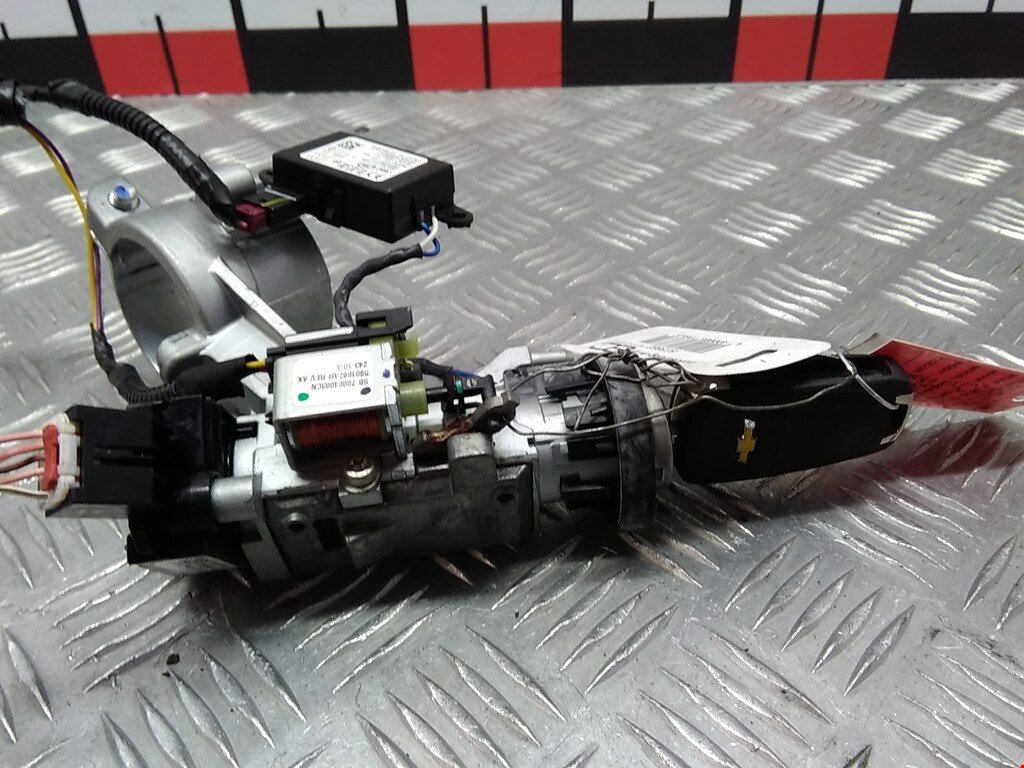 Замок зажигания Chevrolet Equinox 2 20906783 арт. 873662