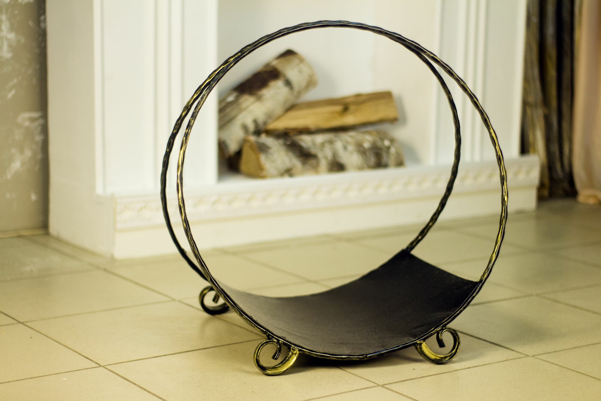 Мини Дровница для щепок металлическая кованая для бани и камина под дрова для дома и улицы