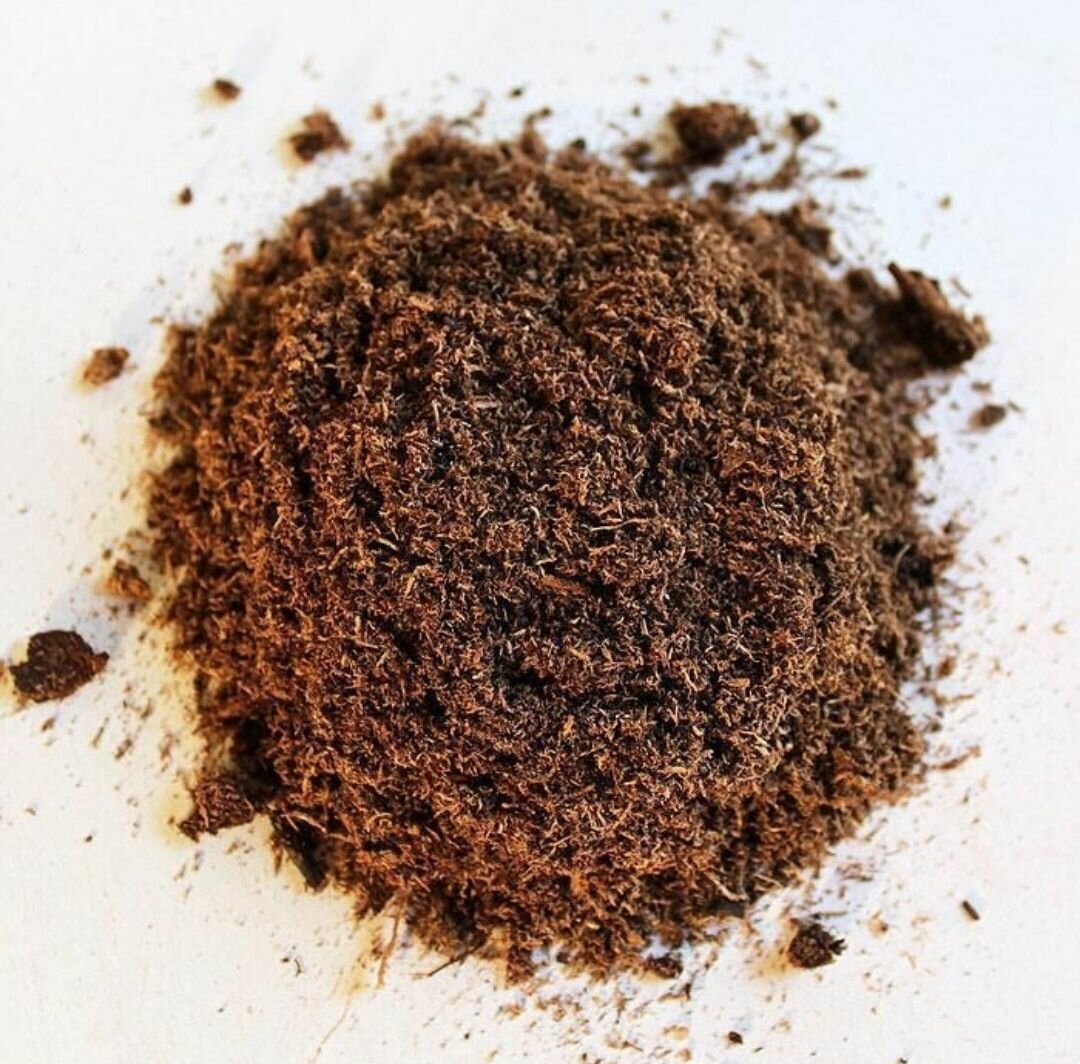 Удобрение органическое Лосиный навоз 10 литров (1,6 кг) для роз, цветов, огорода