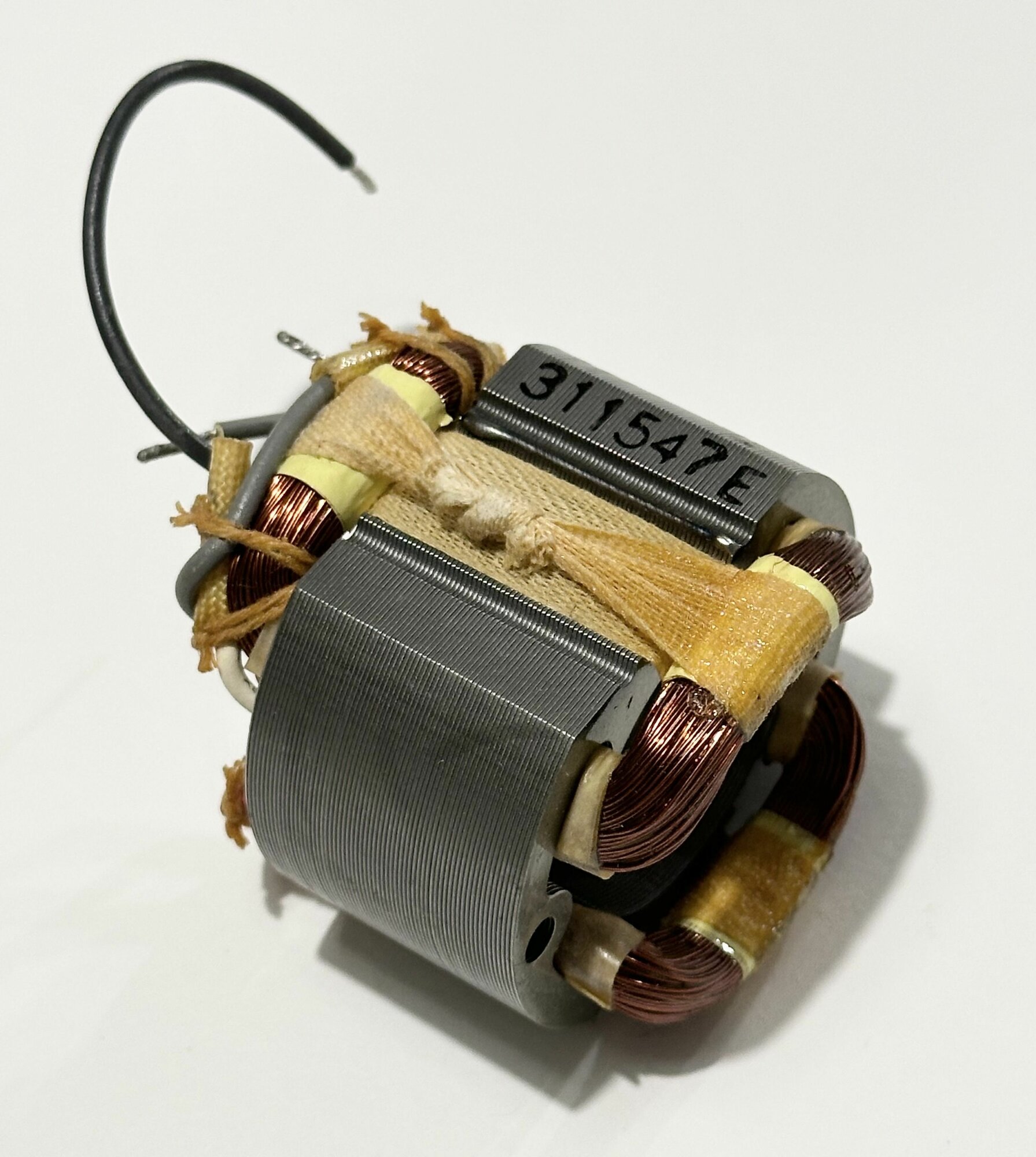 Статор электродвигателя 230V для дрели Hitachi D 10VC2. Артикул 340-547E