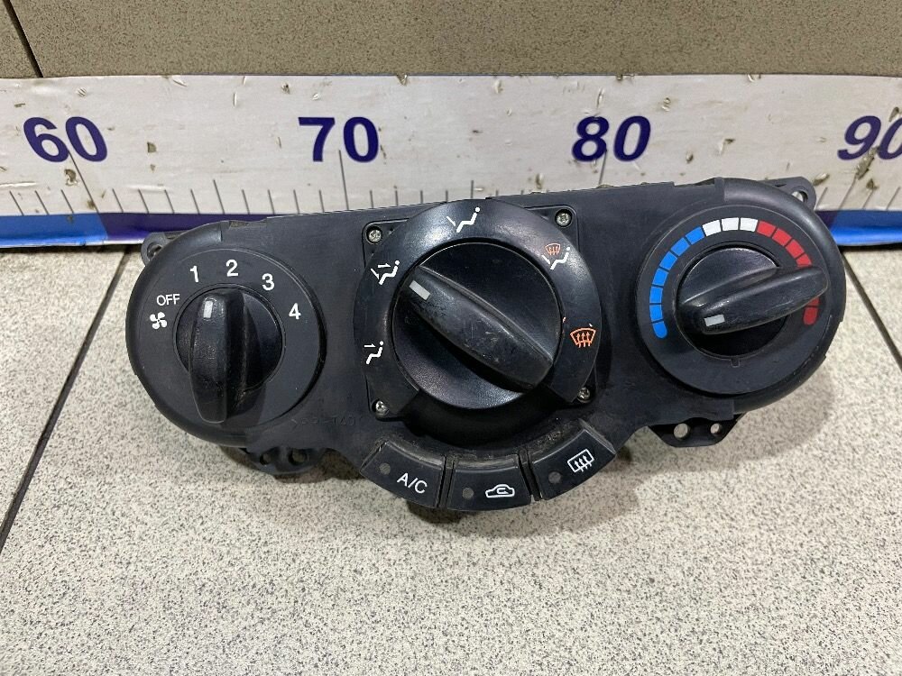 Блок управления отопителем Chevrolet Lacetti I (2004—2013) 96615408