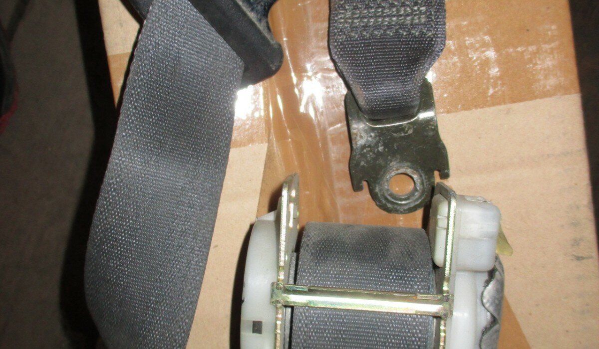 Ремень безопасности Legacy Outback (B12) Subaru