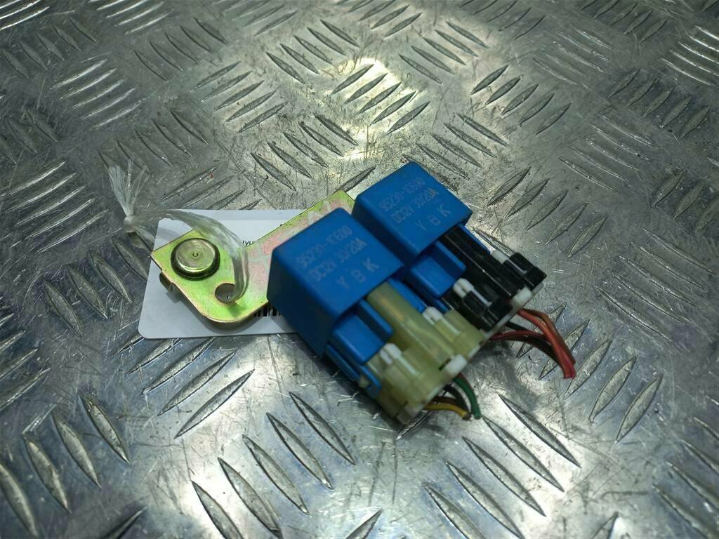 Реле Б/У для Hyundai GETZ I (2002—2005) I рестайлинг (2005—2011) 952301C600