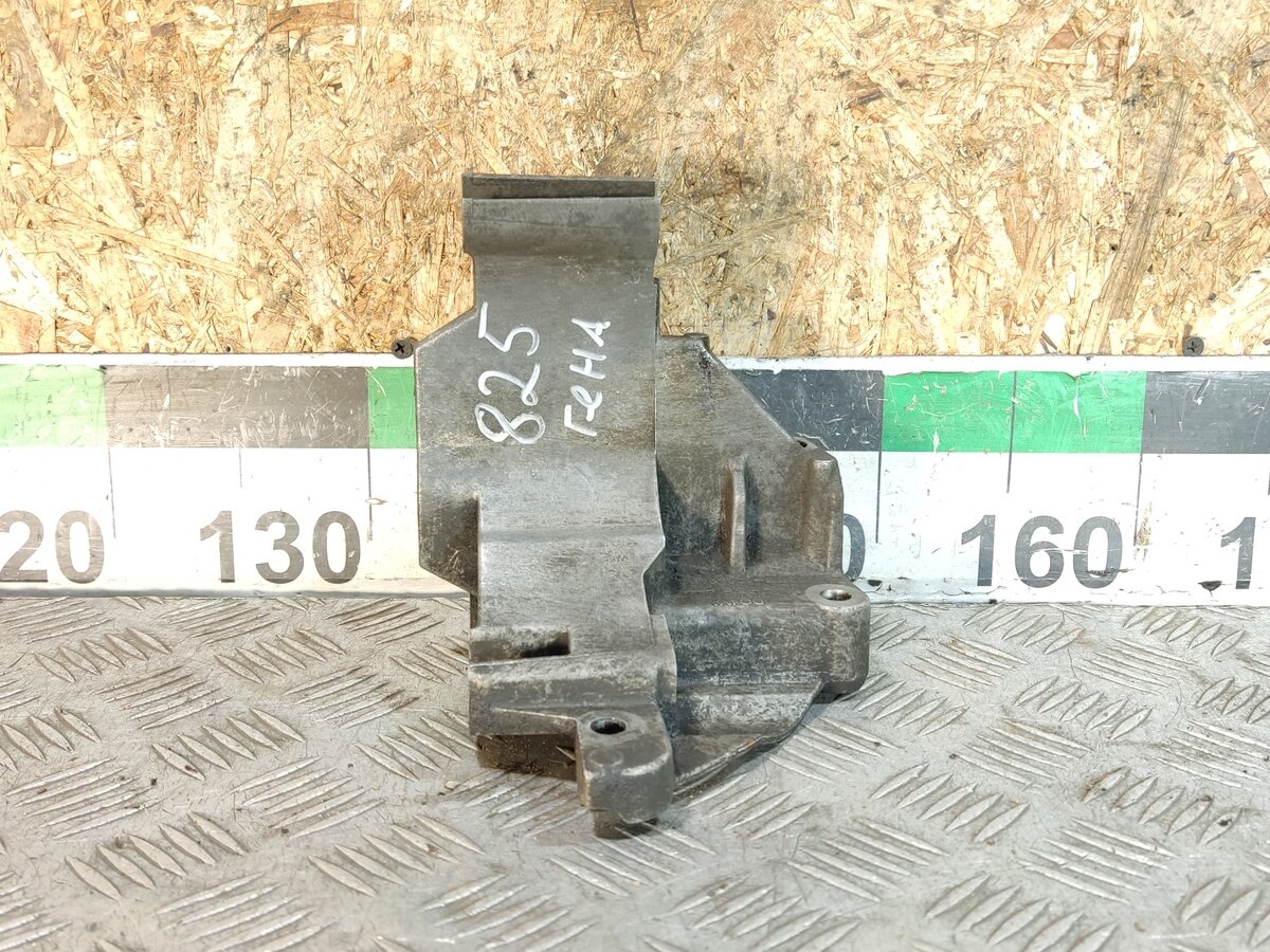 Кронштейн генератора FORD Focus 1998-2005 1134709