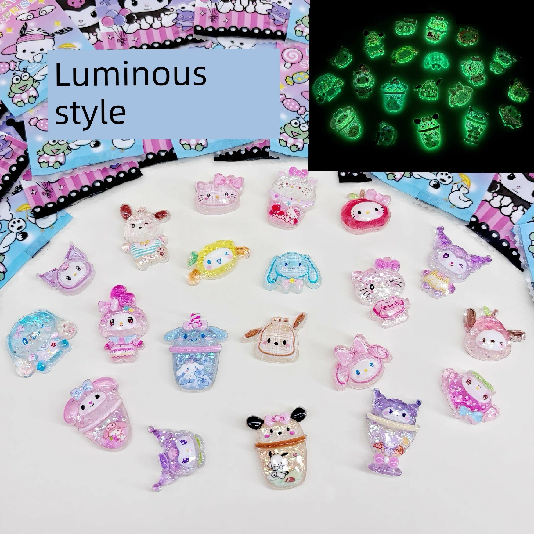 Светящийся в темноте набор игрушек Sanrio в слепых пакетах с 10 персонажами, идеально подходит для детских наград и