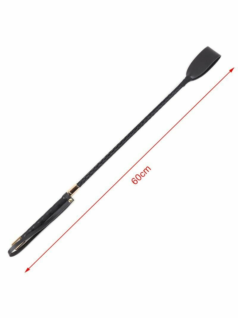 Конный спорт. Верховая езда. Хлыст.