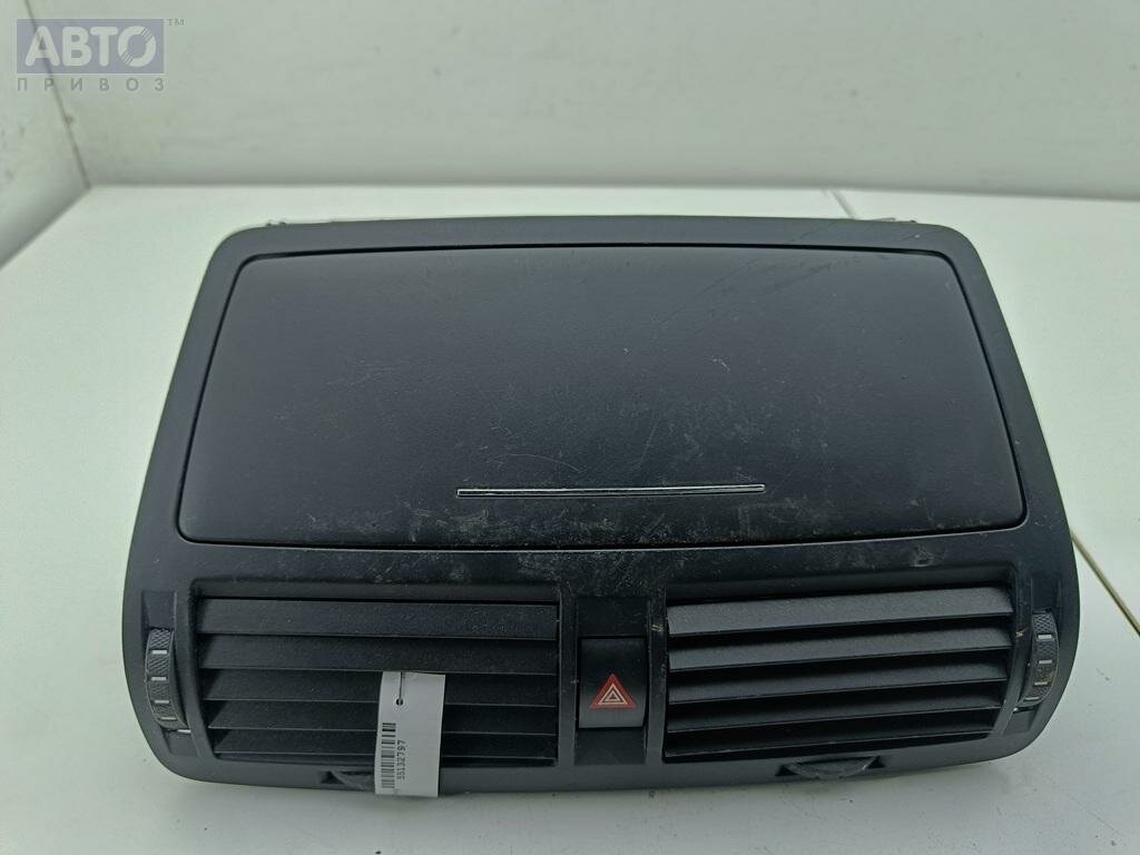 Дефлектор обдува салона Skoda Octavia mk2 (A5 1Z) 2004-2013
