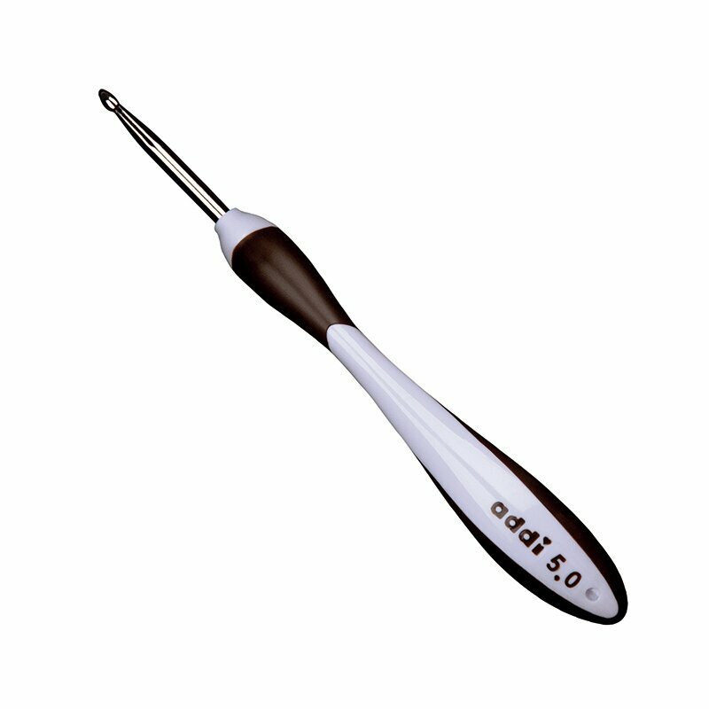 Крючок вязальный с эргономичной пластиковой ручкой addiSwing Maxi №5 17 см ADDI 141-7/5-17