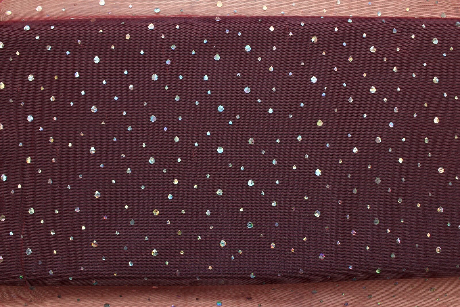 Ткань Сетка бледно-малиновая с пайетками, ш130см, 0,5 м