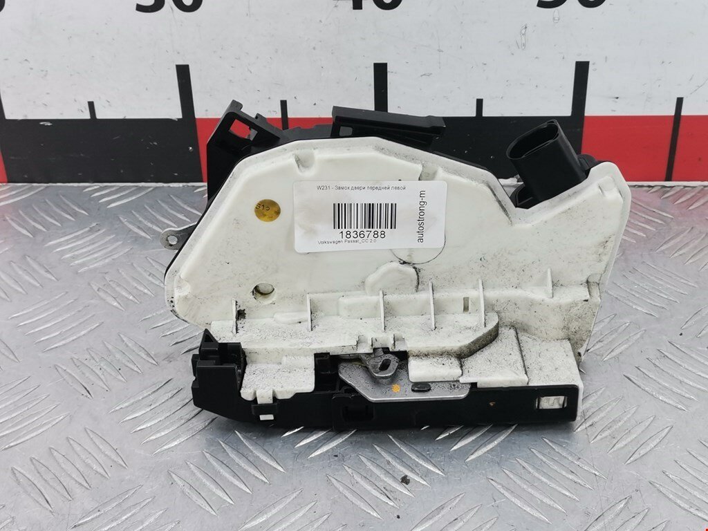Замок двери передней левой Volkswagen Passat CC 5N2837015M арт. 1836788