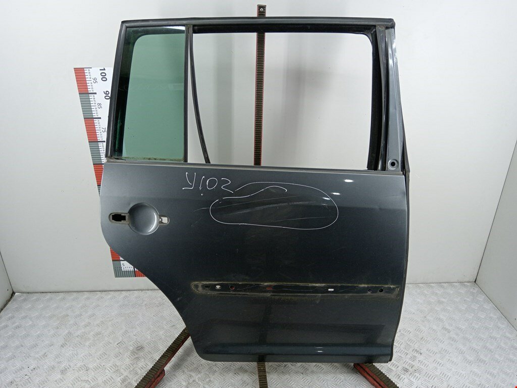 Дверь задняя правая Volkswagen Touran 1 1T0833056S арт. 2063509