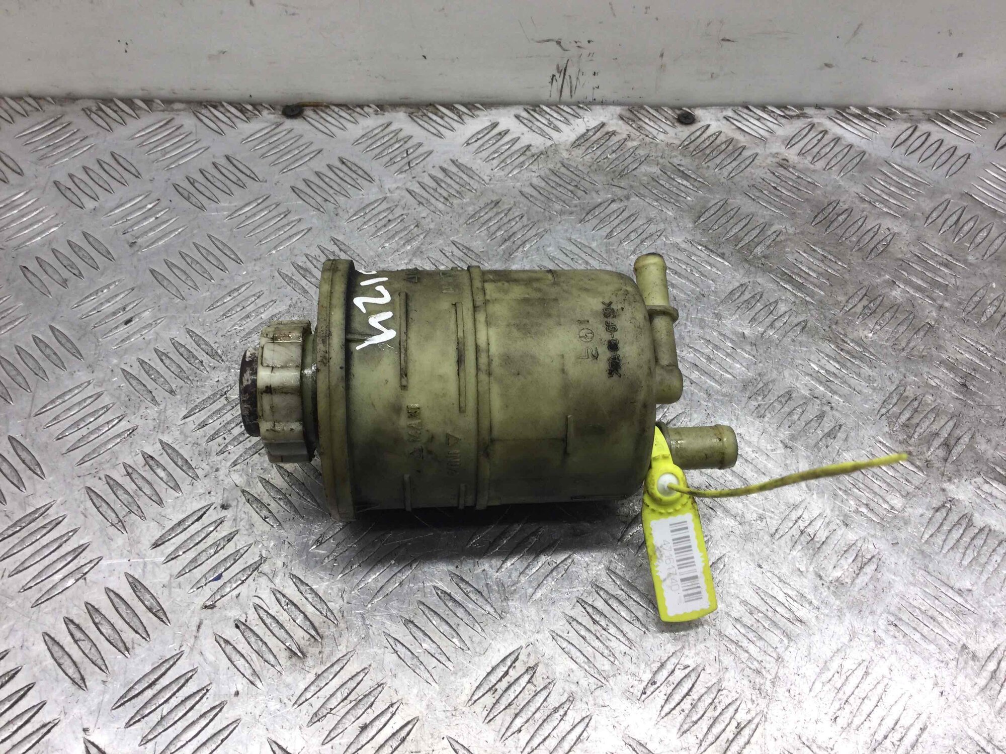 Б/У Бачок гидроусилителя Renault Master 2 поколение (1998-2003) 2001 г.