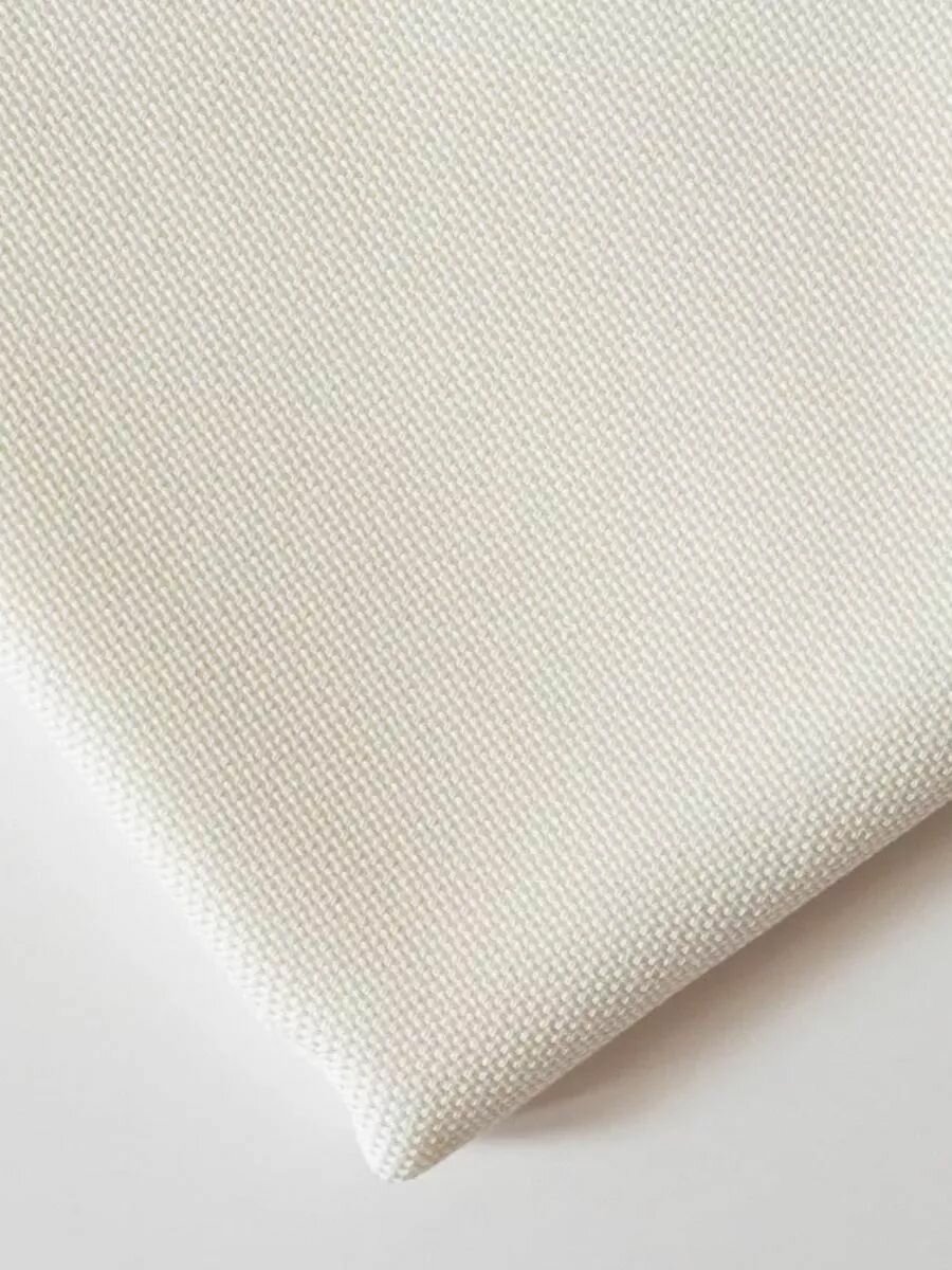 Канва Ubelhor Etamin 25 ct. (35х50 см, цвет 2205 Полу-Белый) 100% хлопок.