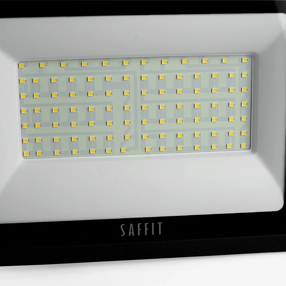 Светодиодный прожектор SAFFIT SFL90-100 IP65 100W 6400K черный (55068)