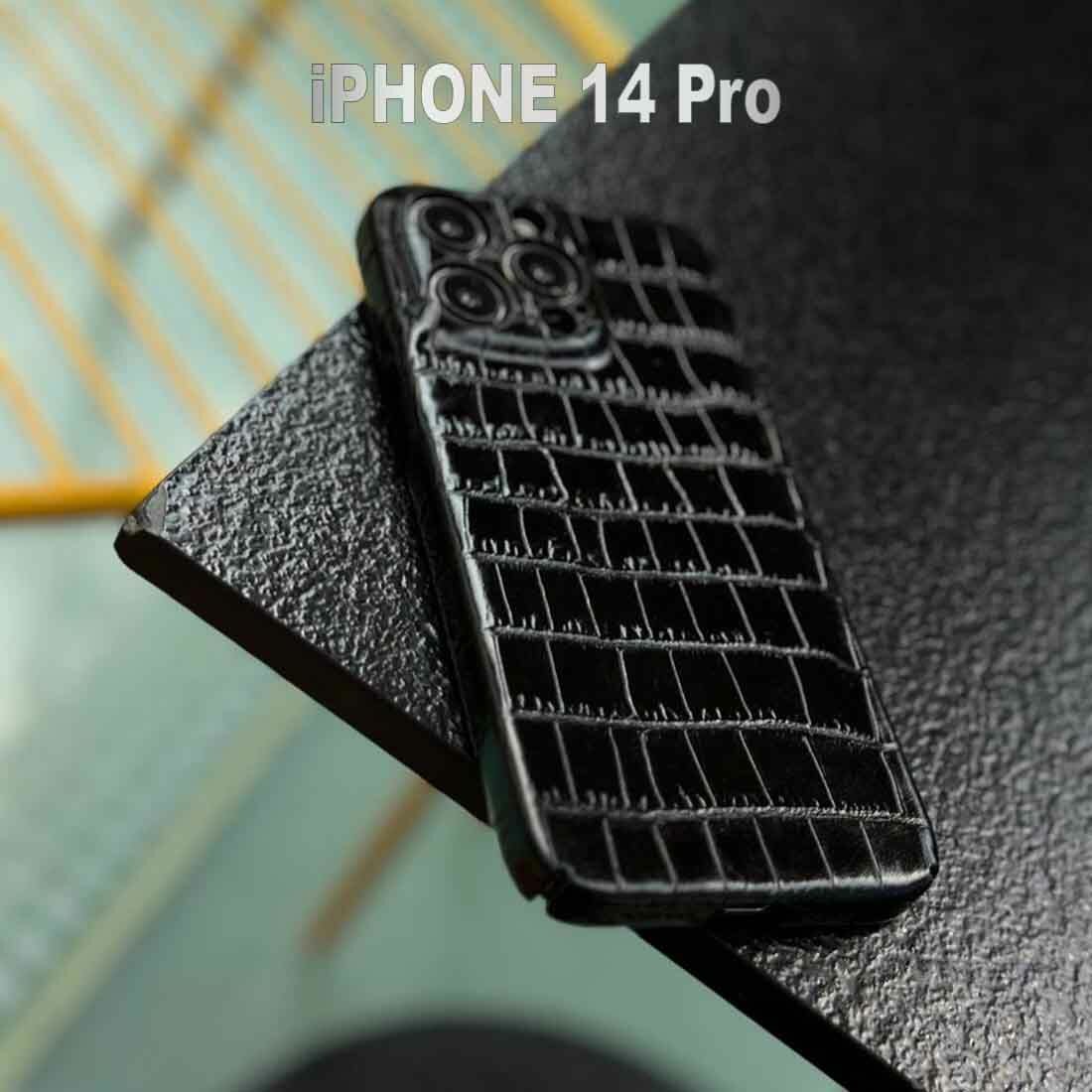 Чехол 14 Pro чёрный с защитой камеры