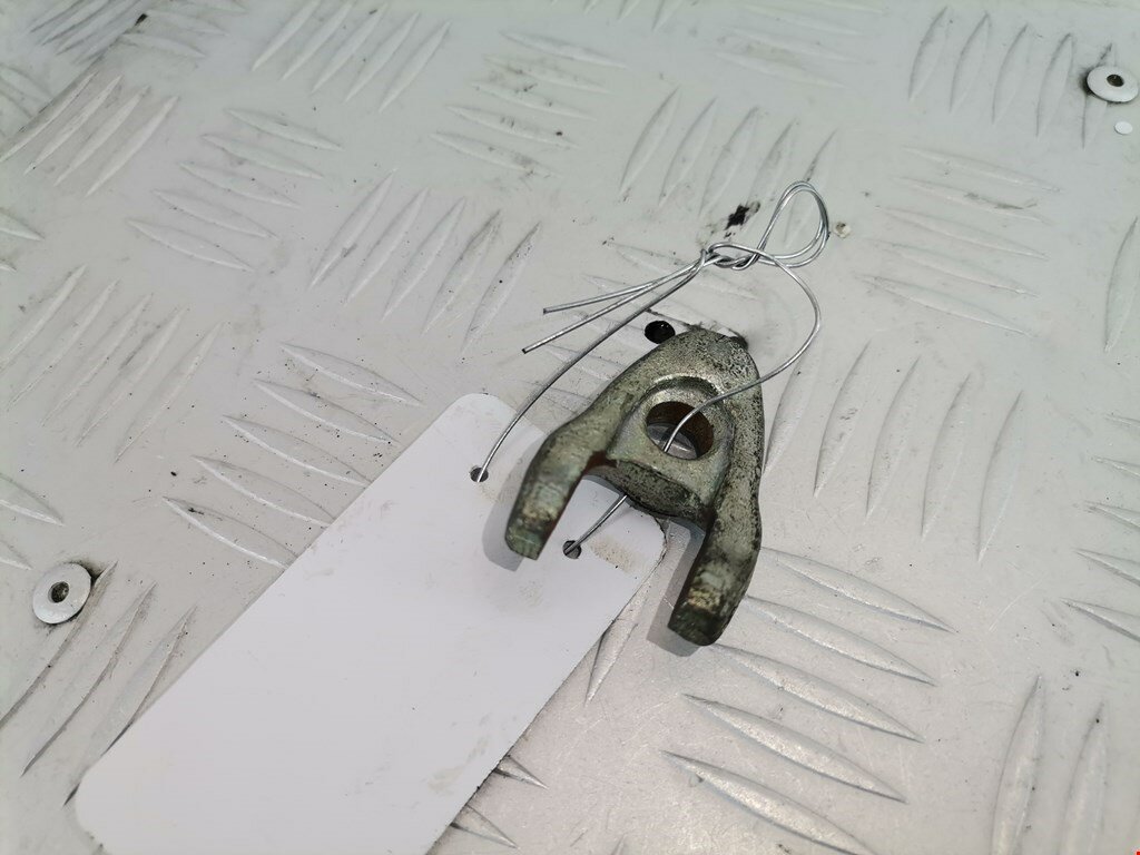 Крепление форсунки Renault Clio 3 7701478639 арт. 1537587