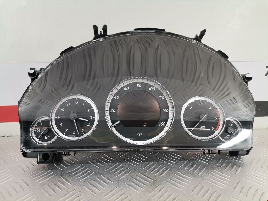 Панель приборная (щиток приборов) Mercedes E-Class (W212) A2129000708 арт. 1079755