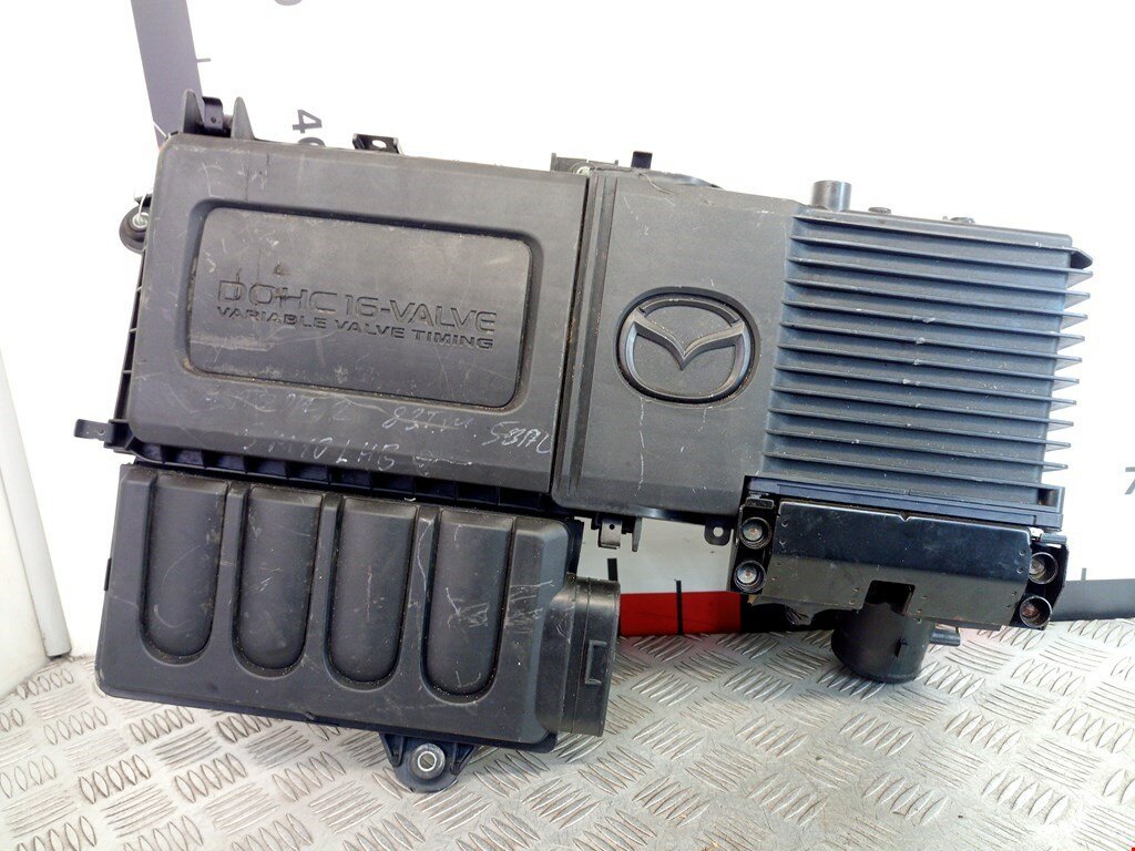 Блок управления двигателем Mazda 2 DE ZYC618780A арт. 827786