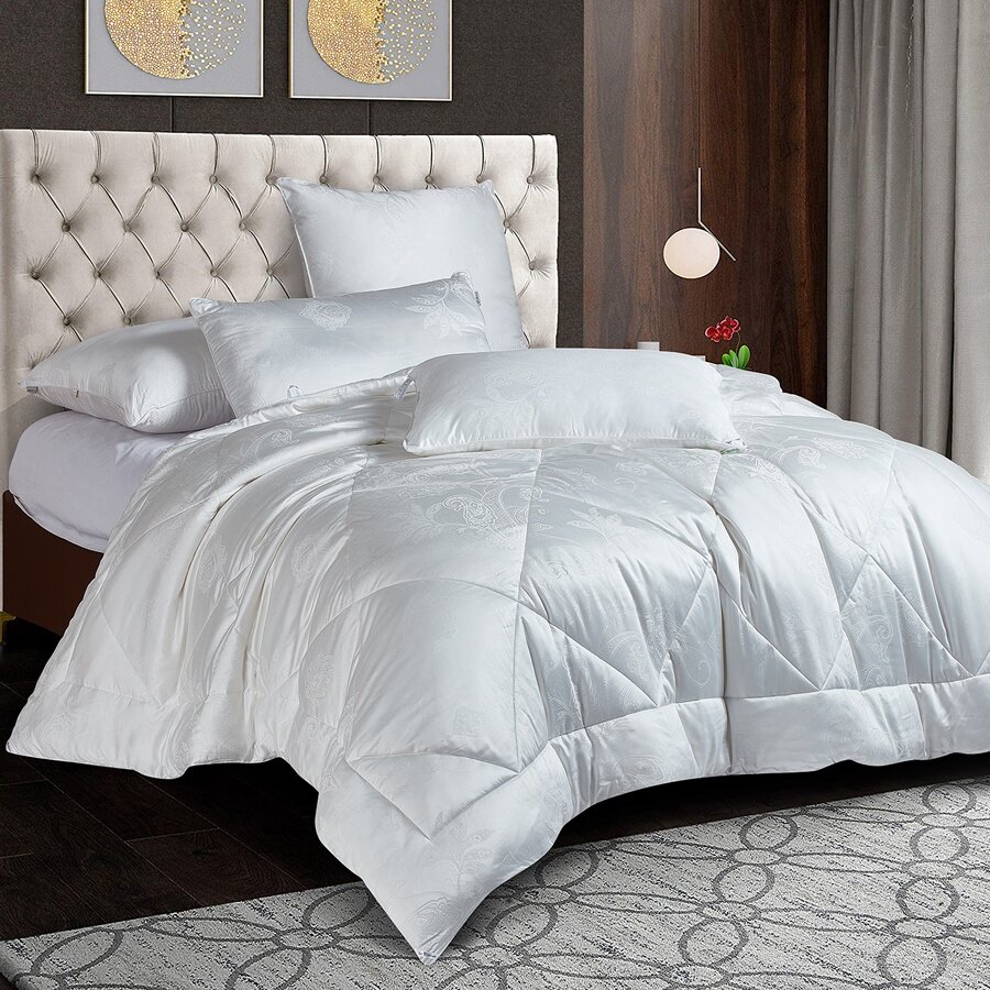 Одеяло 1,5 спальное 145х210 Cleo Silk Dreams гипоаллергенное шелковое