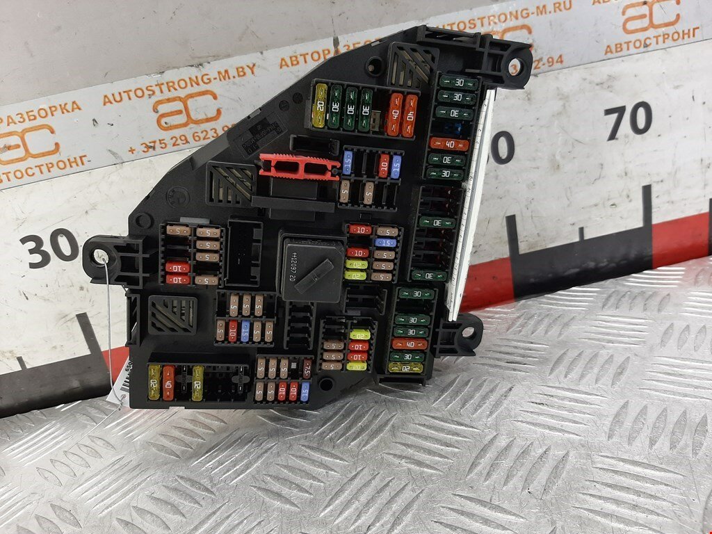 Блок предохранителей BMW 5-Series (F07/F10/F11/F18) 61149252813 арт. 650612