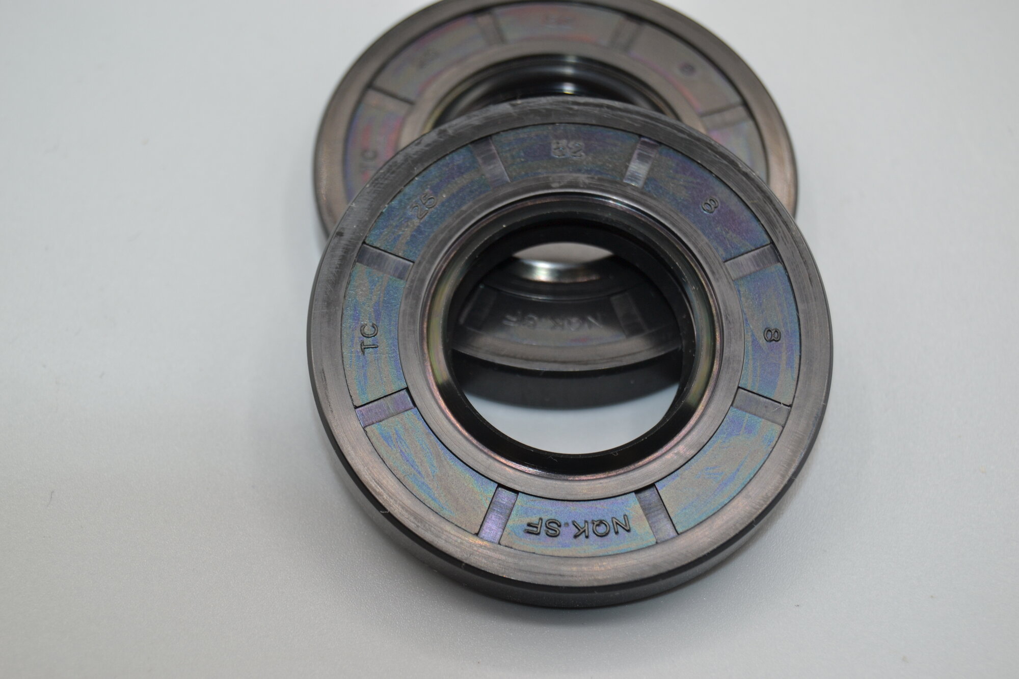 Манжеты сальники 25x52x8, (2шт)