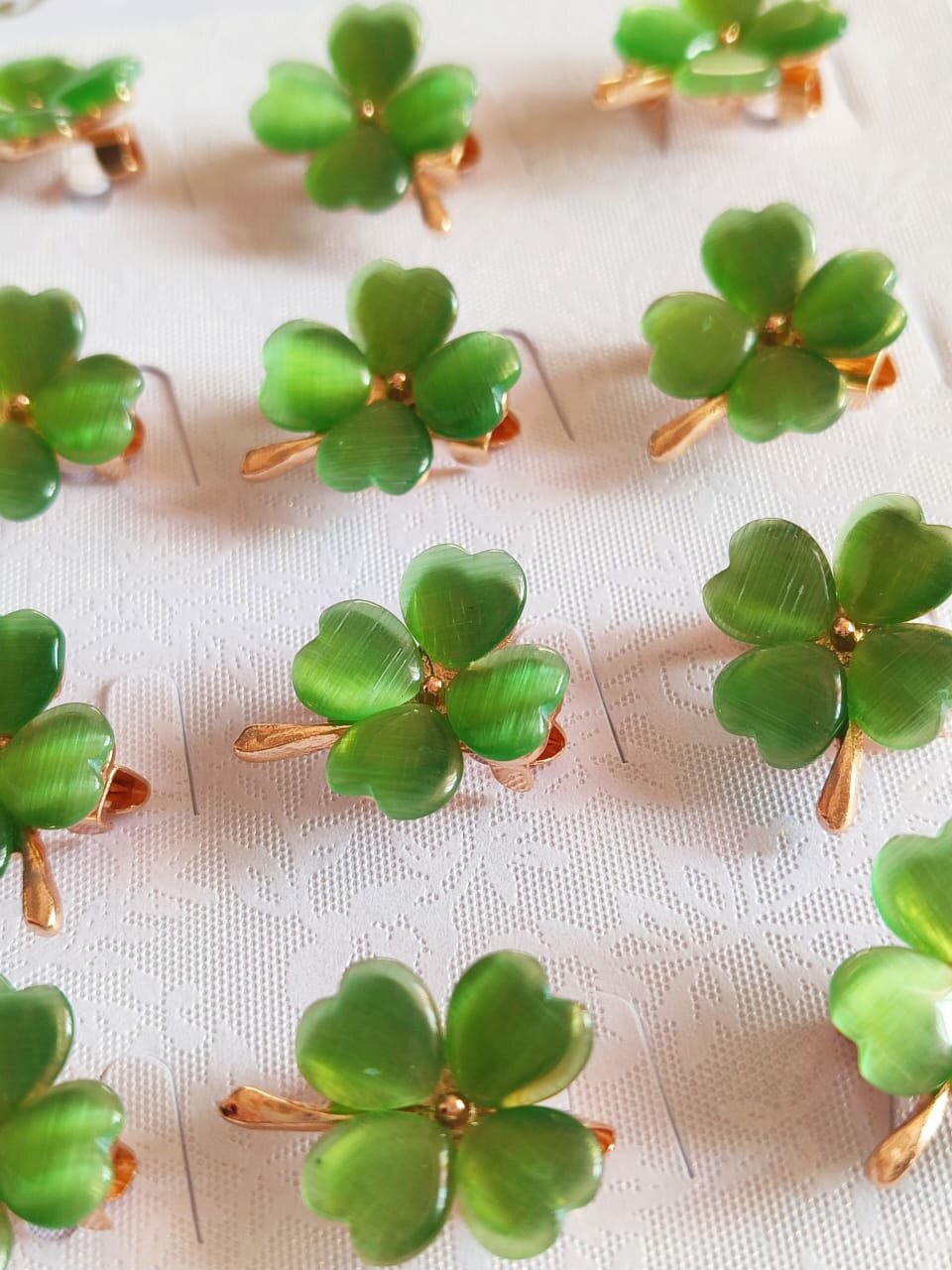 Брошь, кошачий глаз синтетический, эпоксидная смола