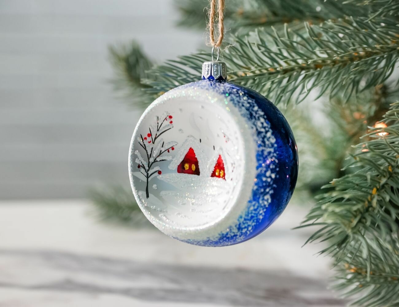 Ёлочный шар уютные домики, синий, стекло, 75 мм, Елочка С2339-син