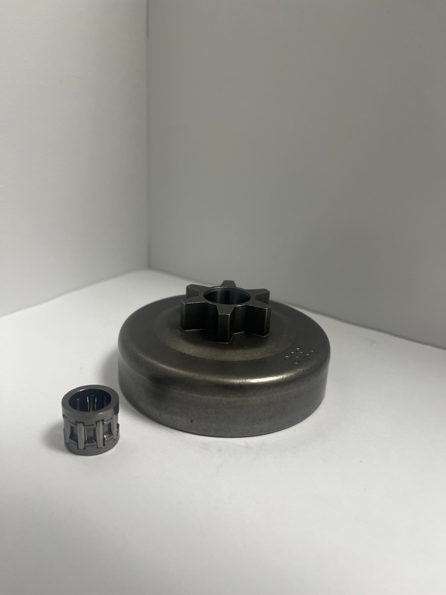 Чашка сцепления / звёздочка ведущая 3/8"-6Т (P350,351 H235,236,240) монолит+подшипник