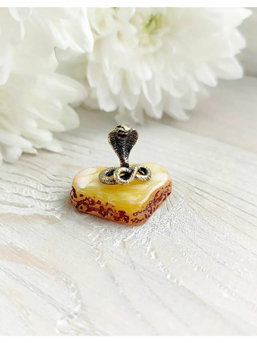 Змея Кобра миниатюрная фигурка