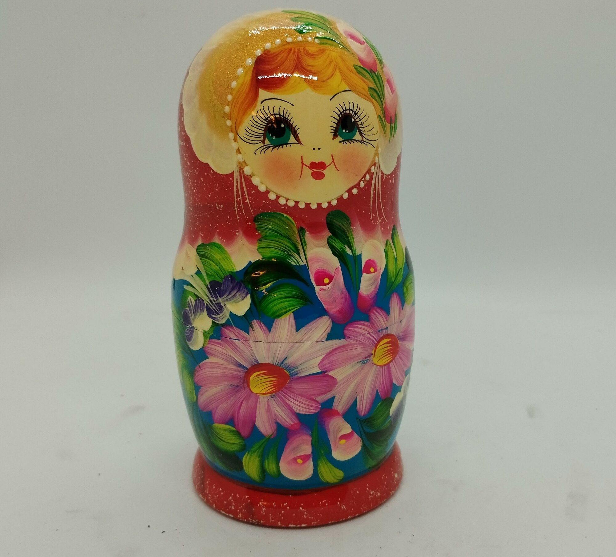 Матрешка "Астра", 5 мест, средняя, красный с синим платок