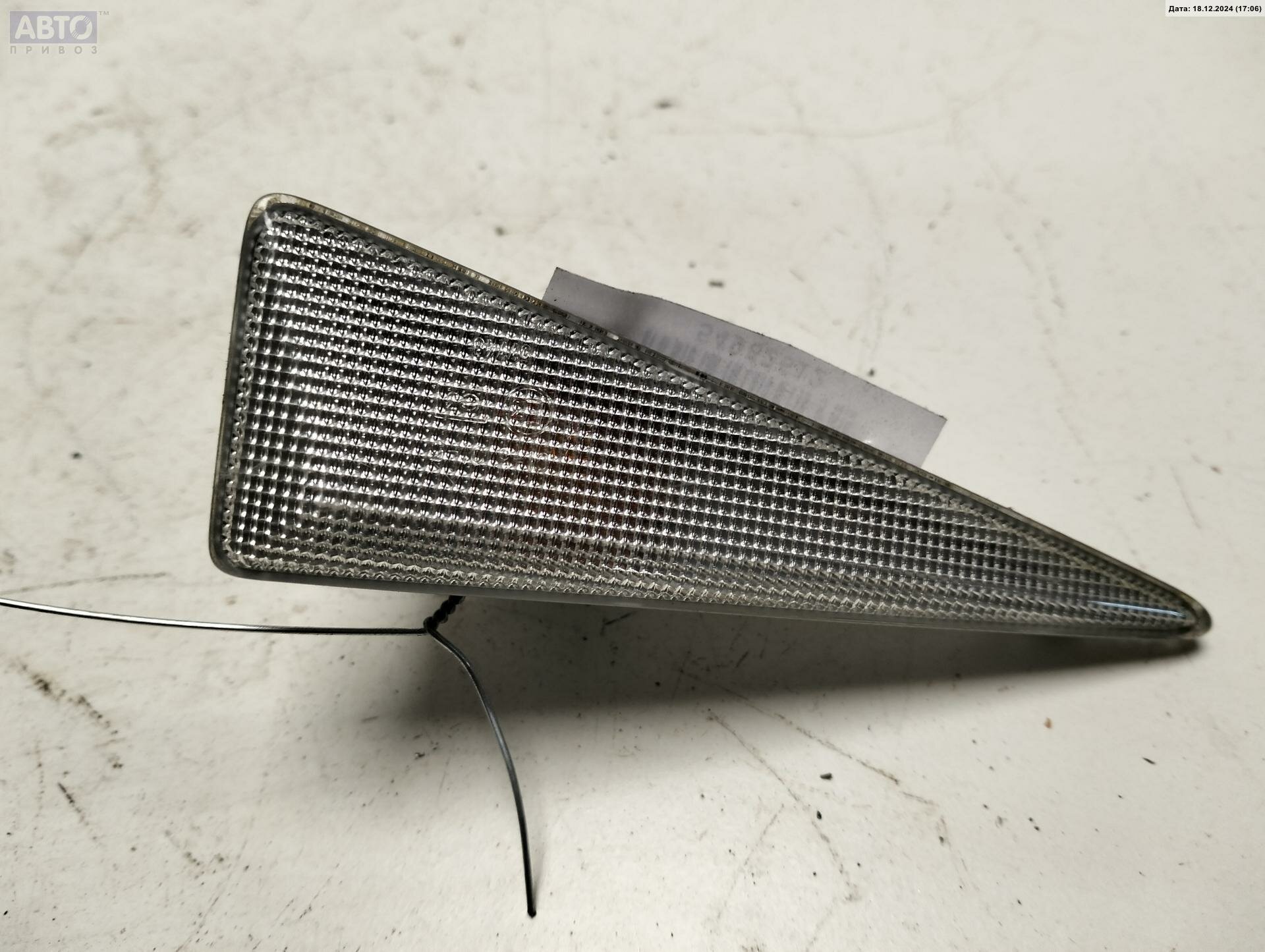 Повторитель поворота левый Renault Espace 4 (2002-2014)