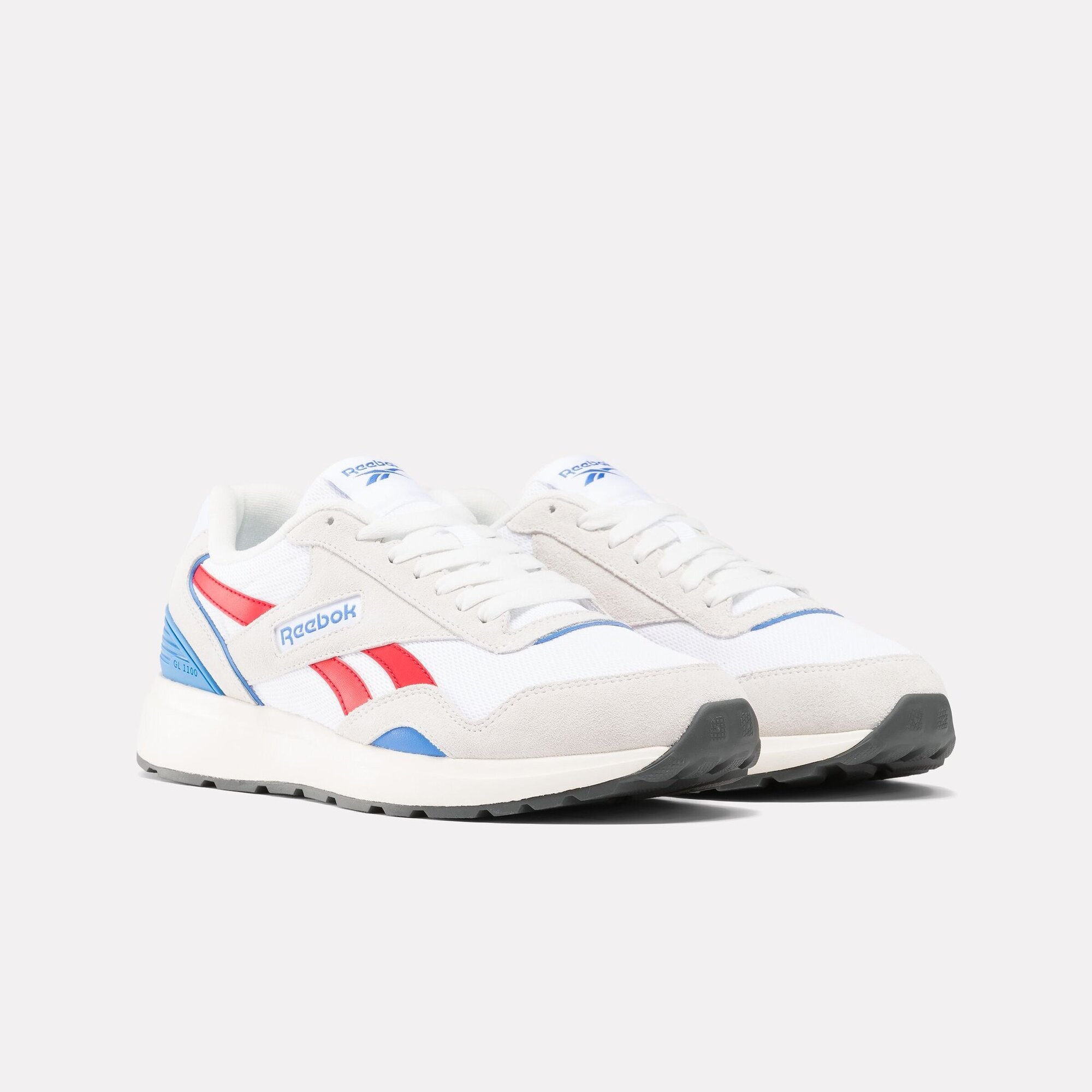Кроссовки Reebok GL1100, полнота F, размер 11 US, серый/красный/голубой — фото 1